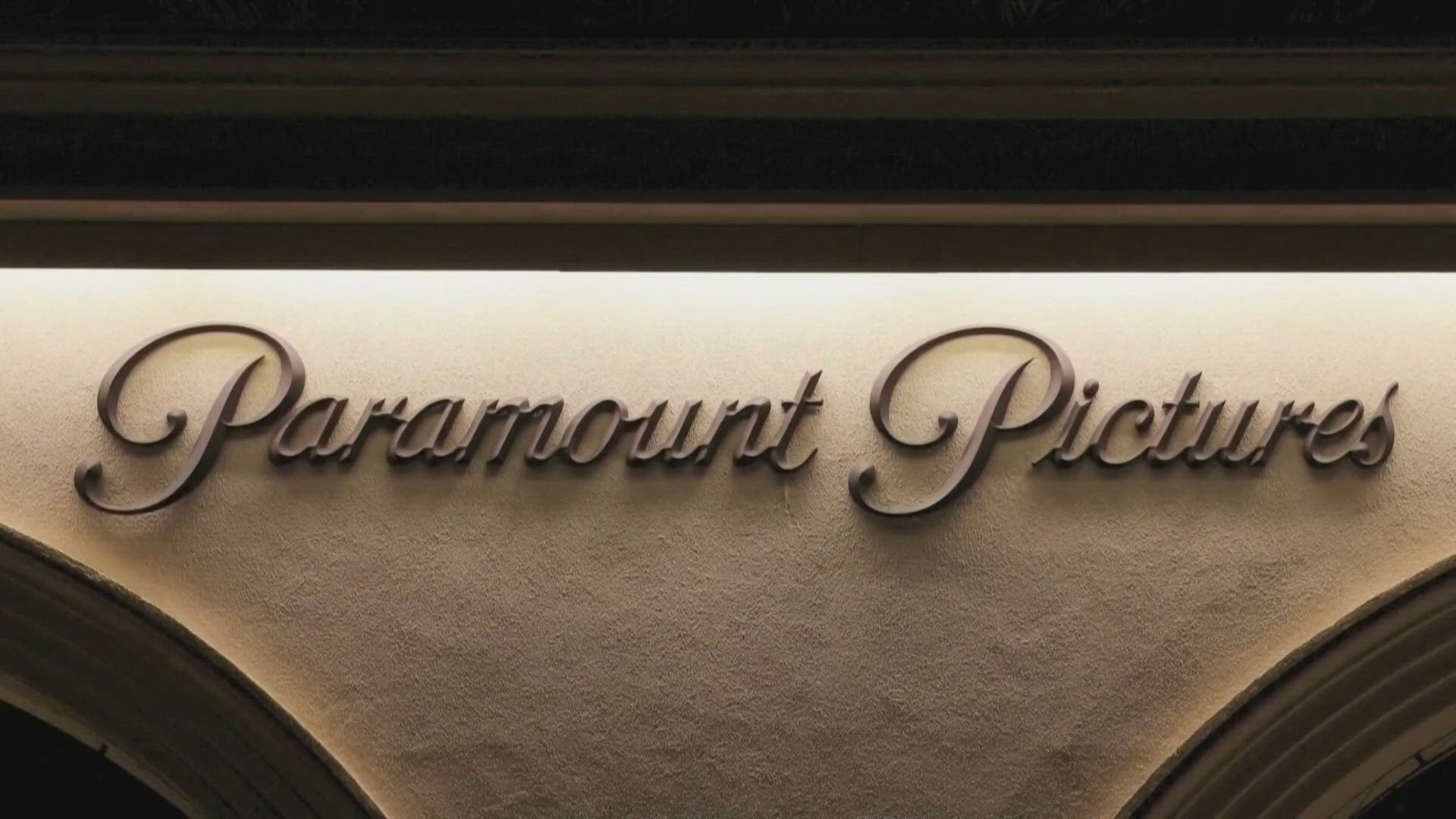 Paramount makes hostile bid to buy Warner Bros., challenging a $72 ...