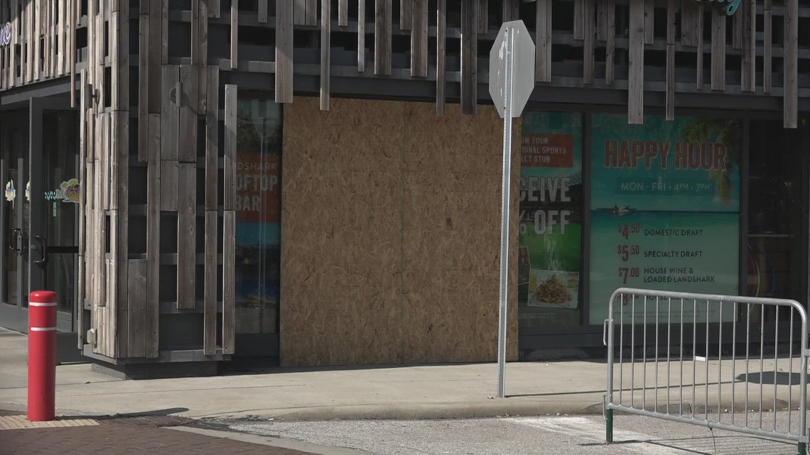 Mapleton High School evacuated due to student illnesses | wkyc.com