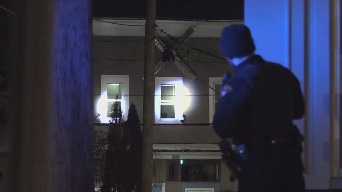 SWAT officers on scene of 'ongoing and serious' situation in Cleveland ...