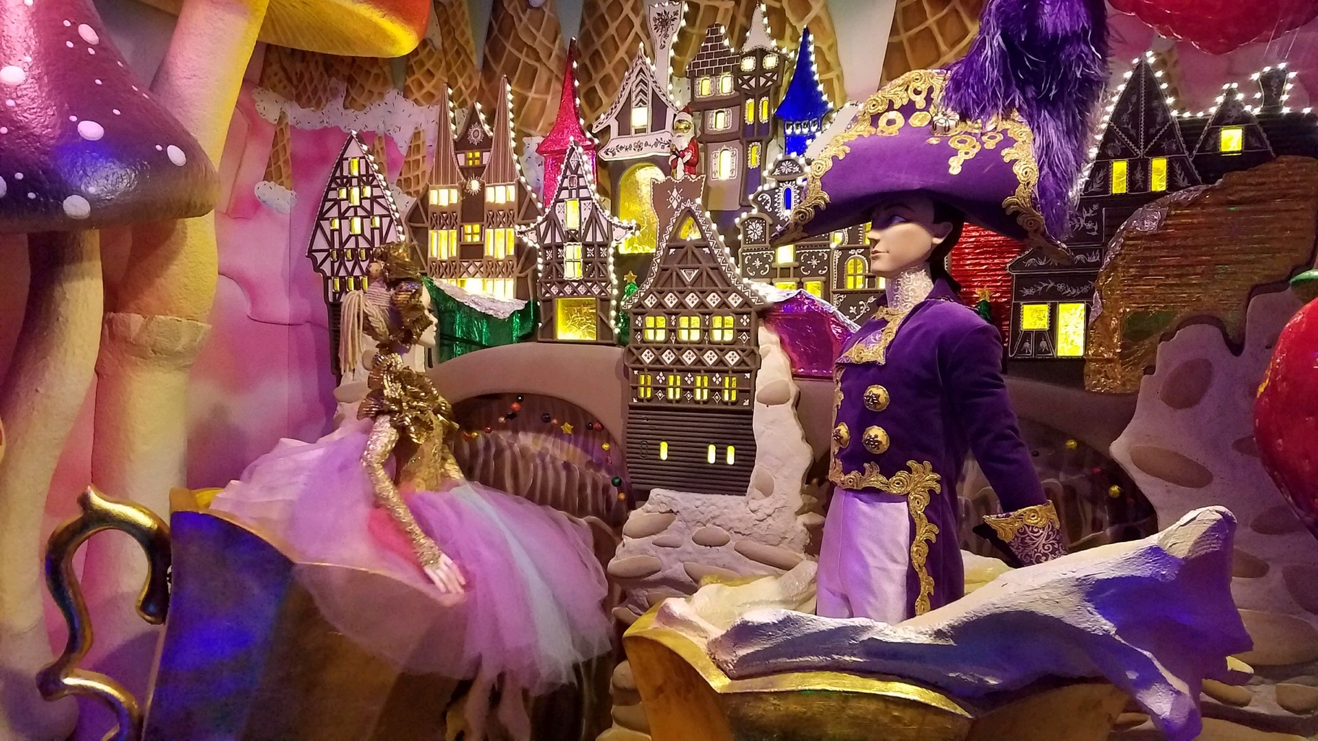 Castle Noel brings New York City Christmas windows to Medina: Photos ...