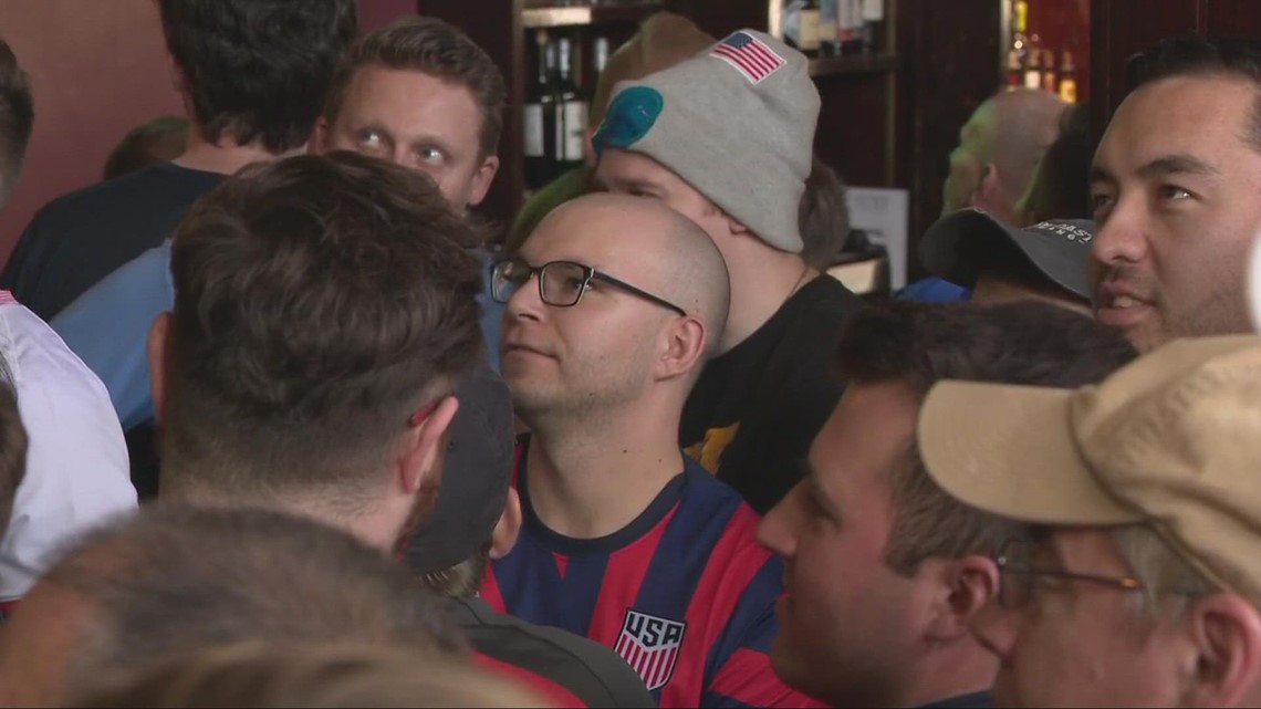 Cleveland soccer fans gather to watch Team USA in World Cup against ...