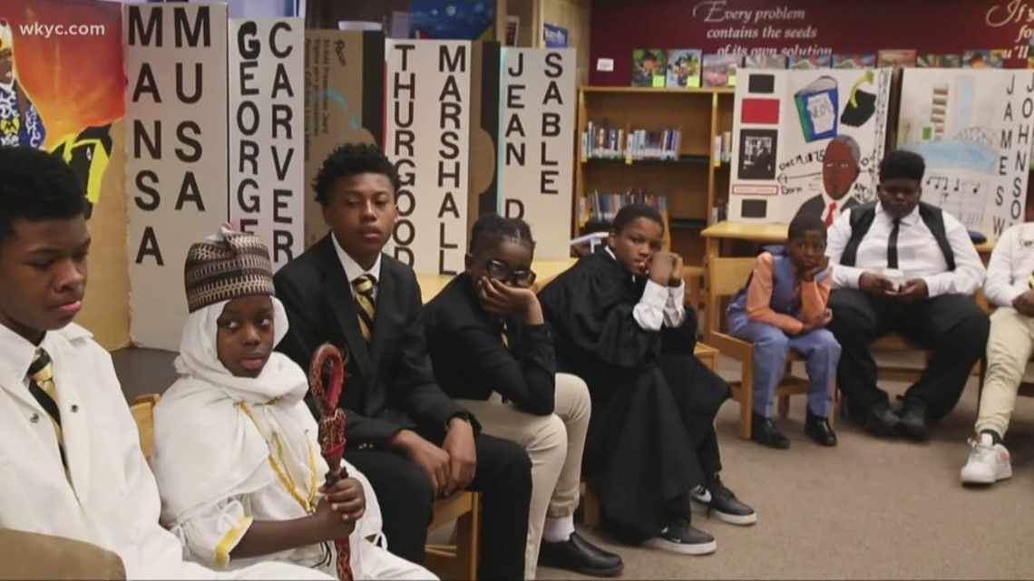 Leon Bibb Reports: Students live Black History Month at Kenneth W ...