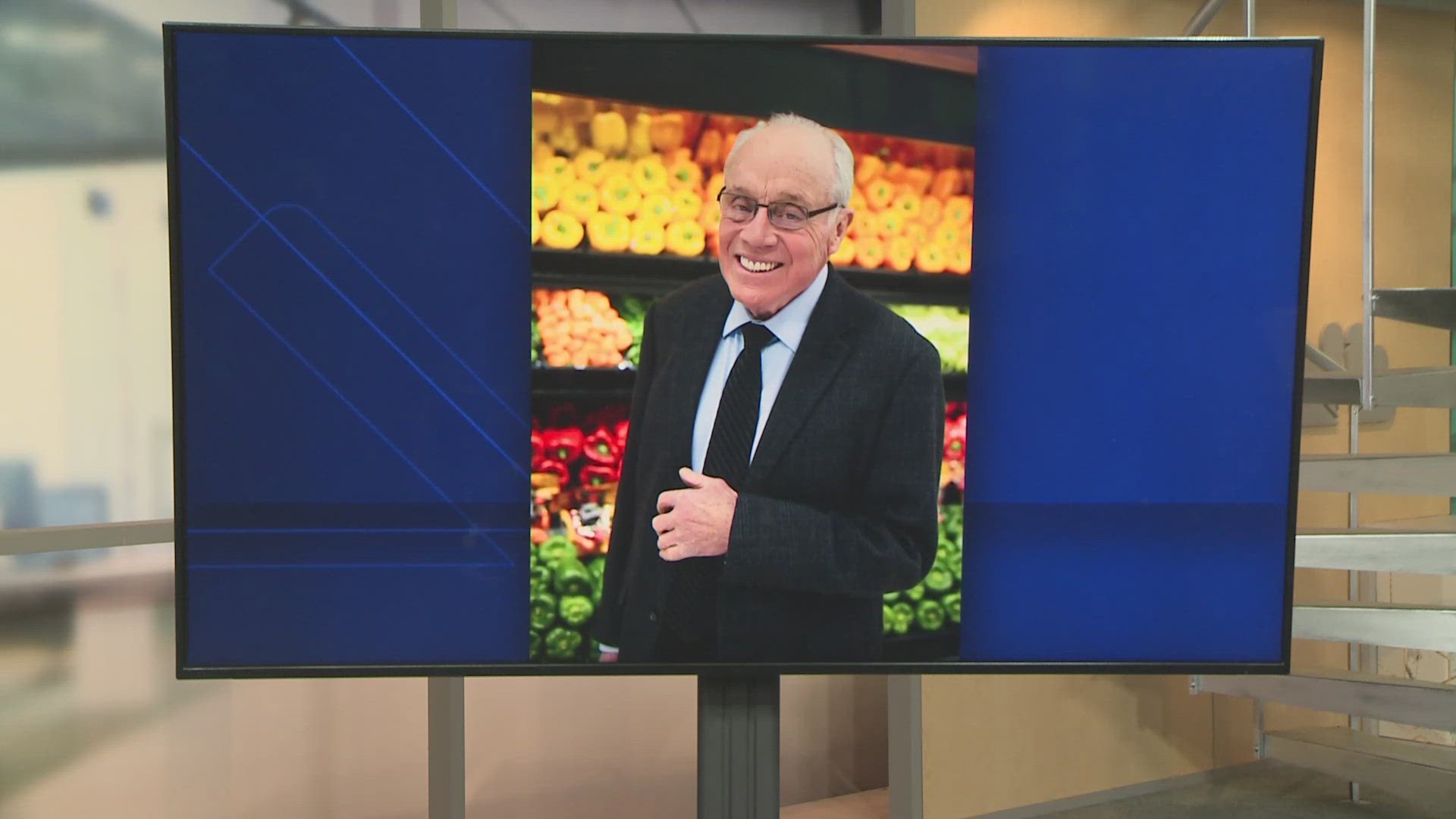 Burt Saltzman, longtime patriarch of Dave's Markets, dies at 88 | wkyc.com