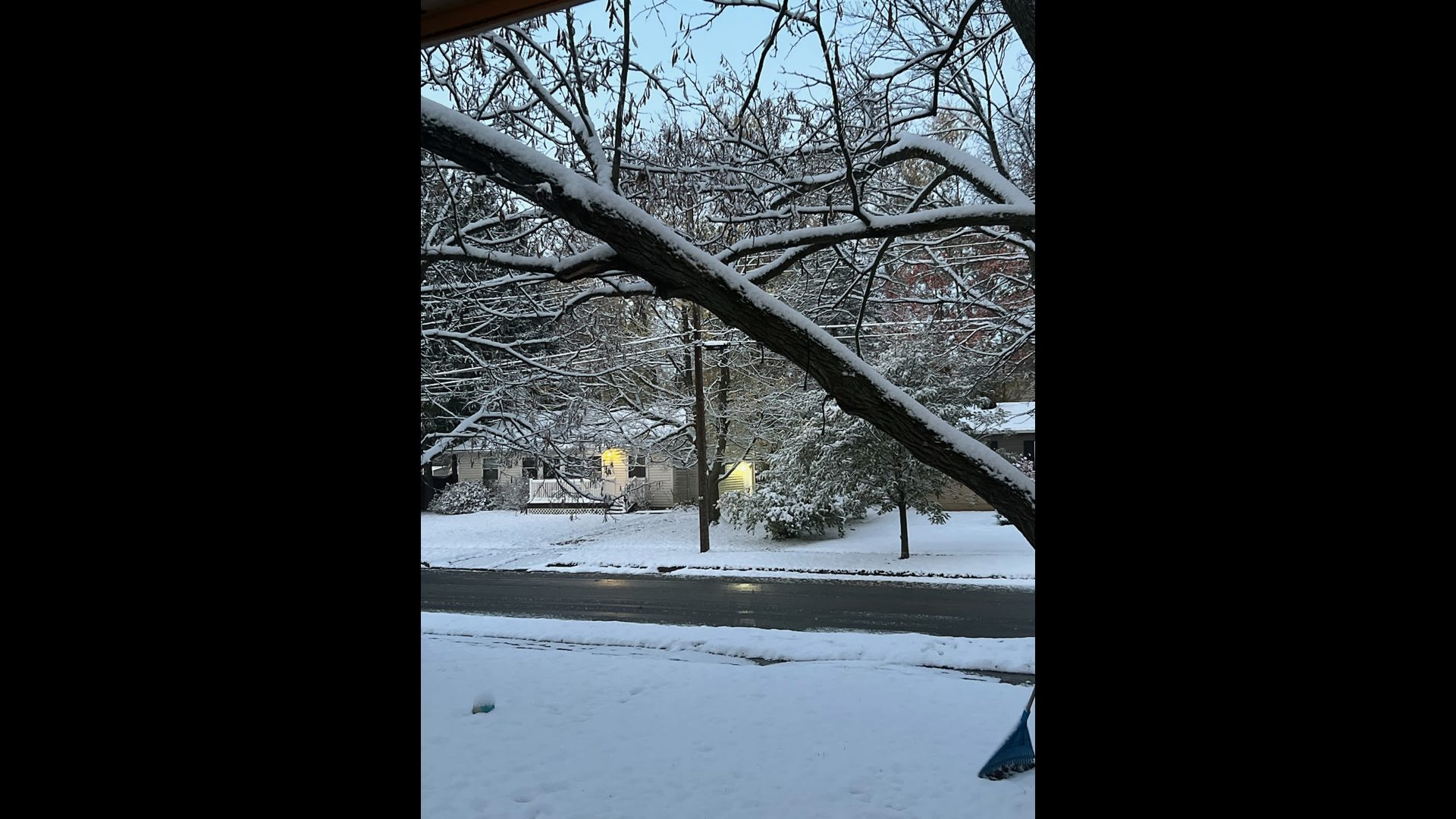 Photos: Northeast Ohio sees first snowfall of season | wkyc.com
