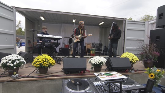 First Look: BoxSpot opens in Cleveland's Kinsman neighborhood | wkyc.com