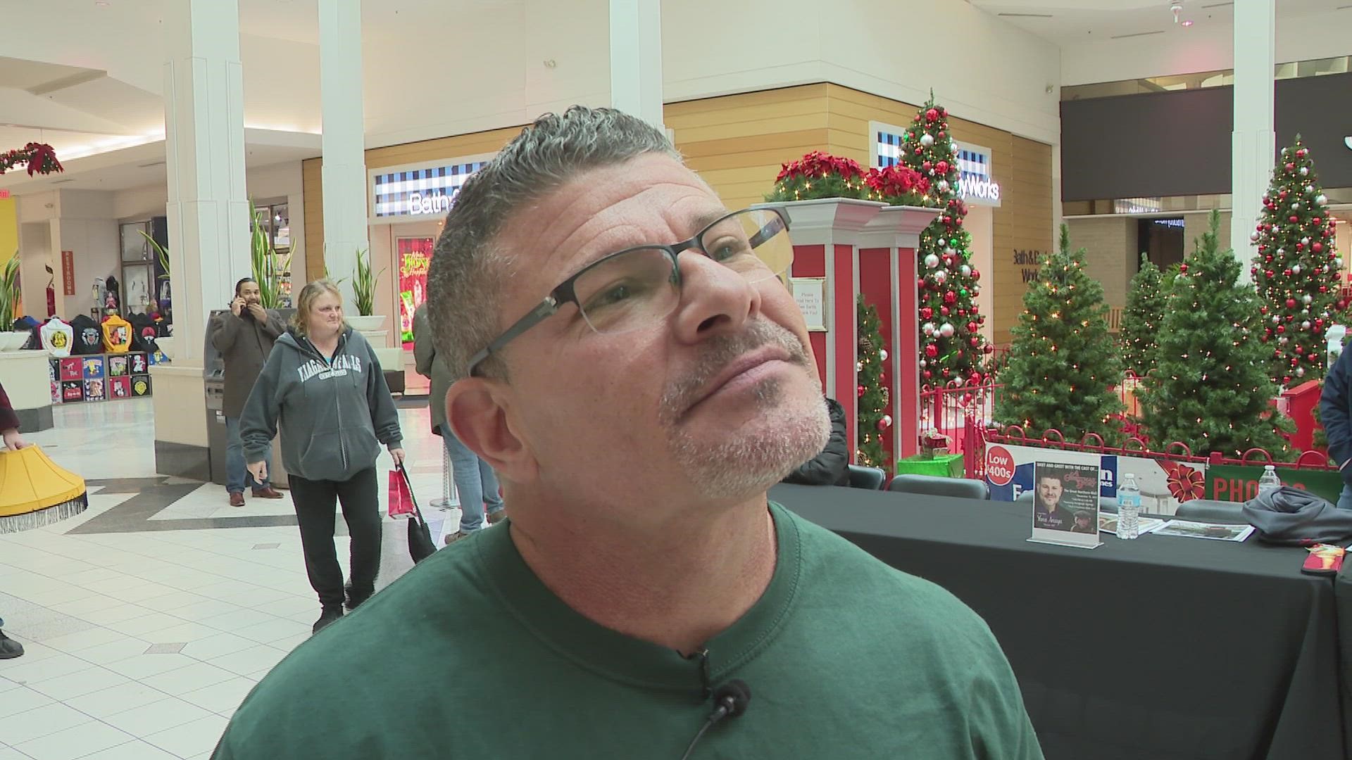 A Christmas Story house up for sale; cast members looking to buy ...