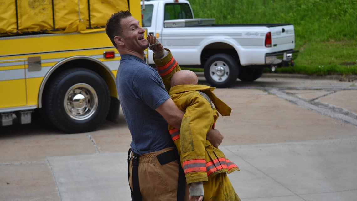 UFC Heavyweight Champion Stipe Miocic shows fighting spirit by serving ...