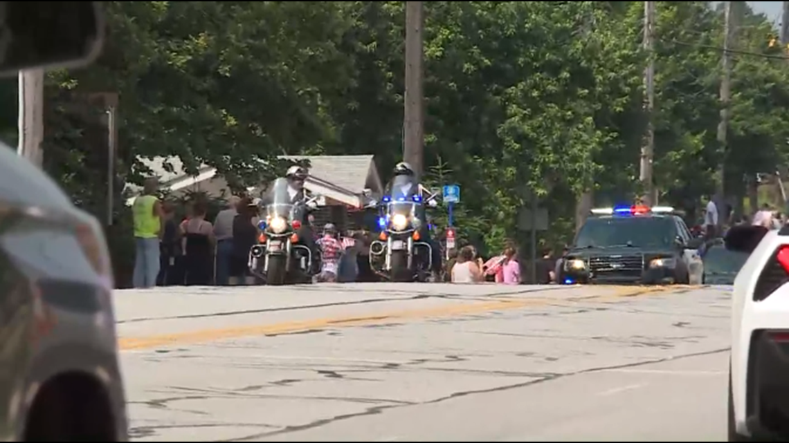 Family, friends, law enforcement say goodbye to Mentor police officer ...