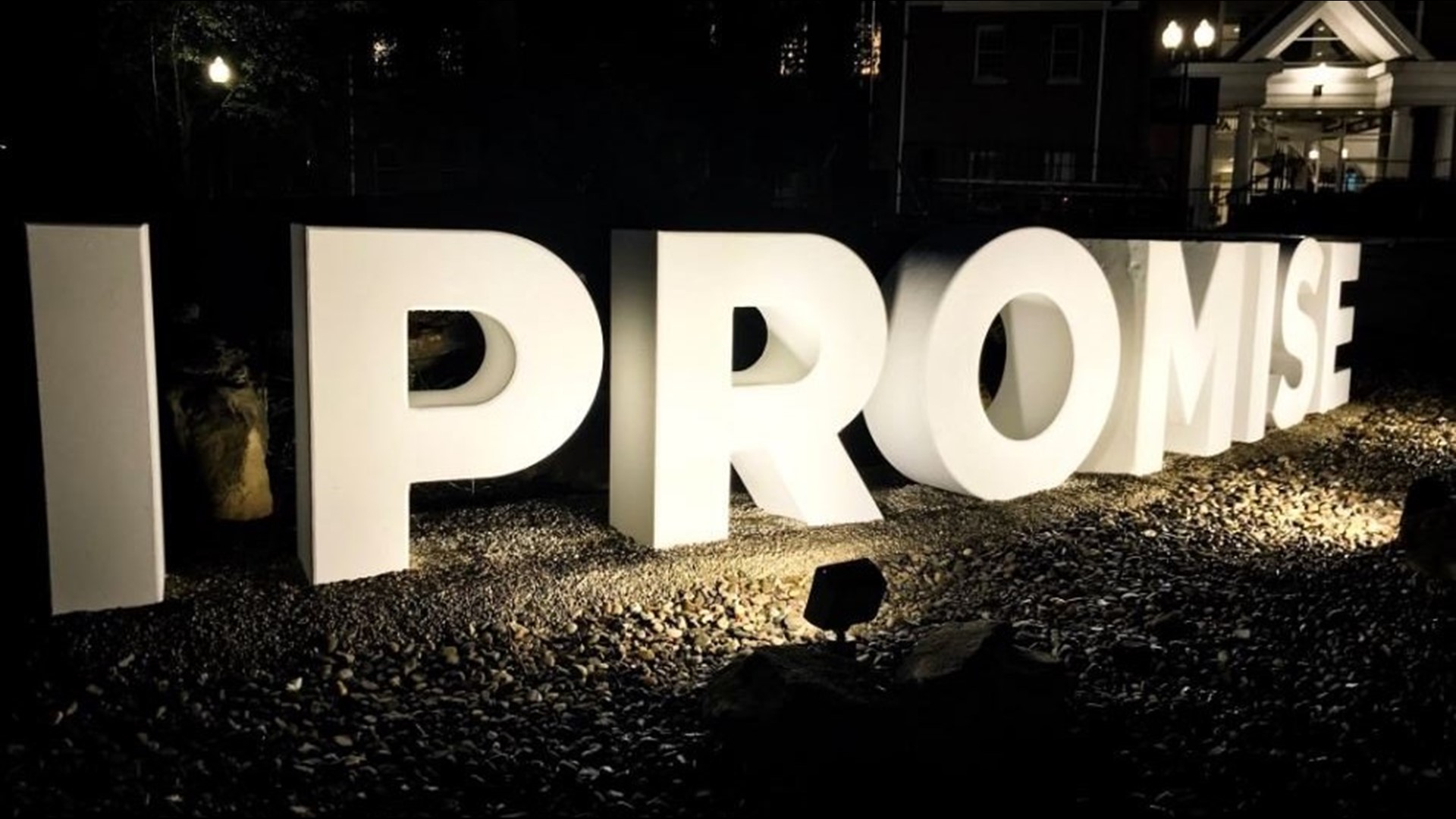 LeBron James' I PROMISE School opens in Akron | wkyc.com