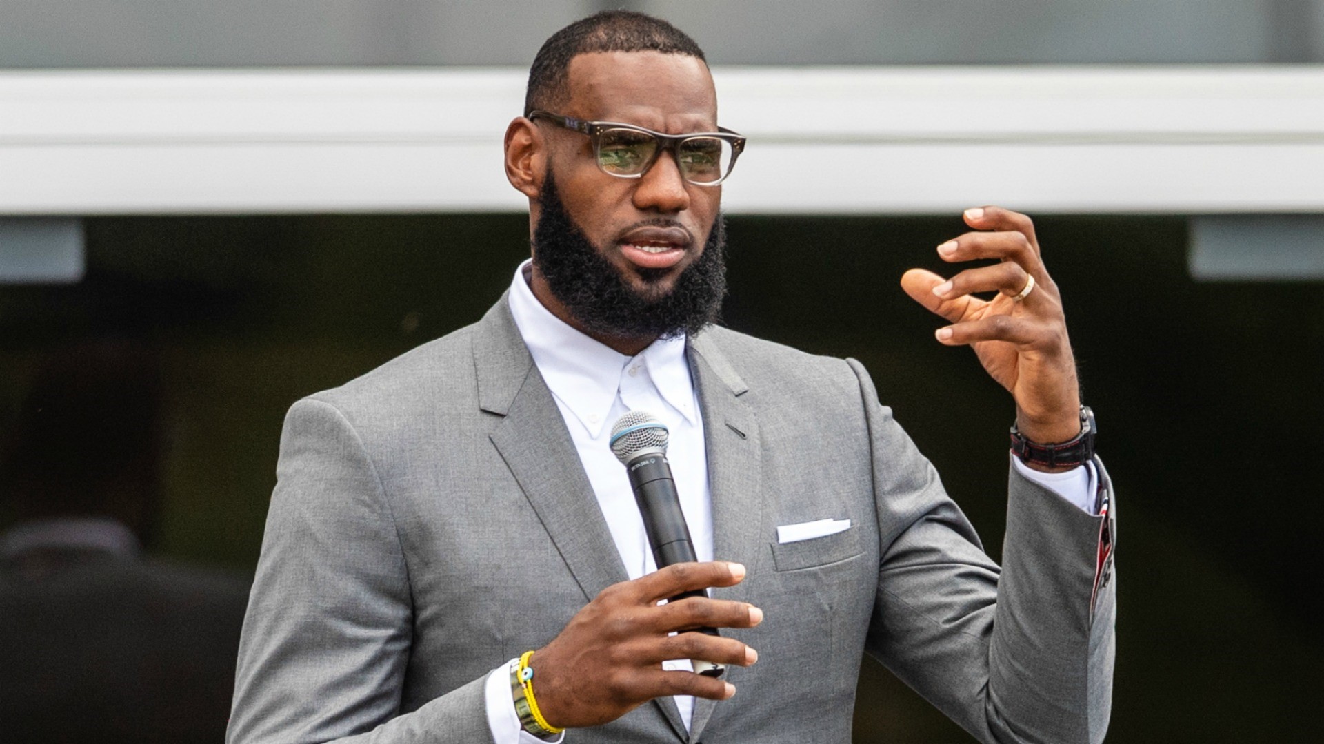 Former Cleveland Cavaliers SF LeBron James named to Time’s ‘100 Most ...