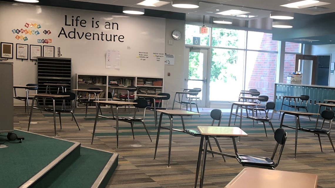 Hybrid Learning: A look inside the classroom during the COVID-19 ...