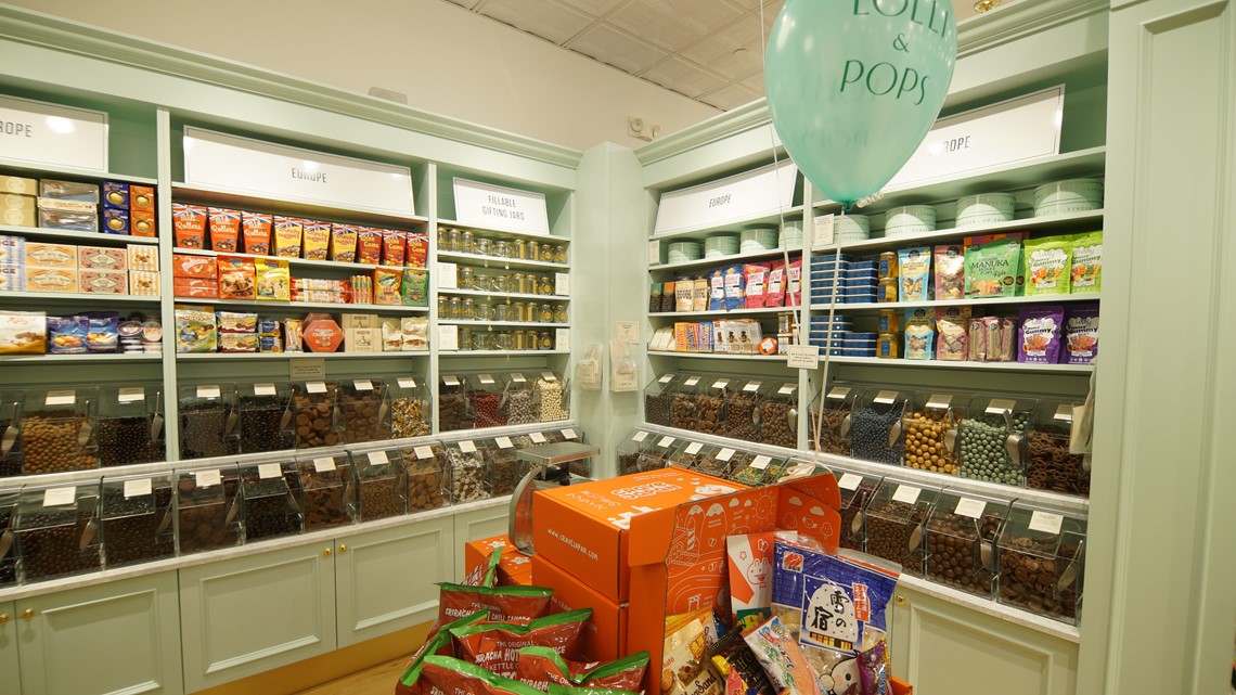 FIRST LOOK | Lolli & Pops candy store opens at Beachwood Place | wkyc.com