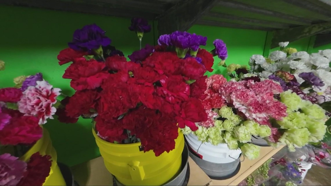 Valentines Day gift staples coming at a premium price | wkyc.com