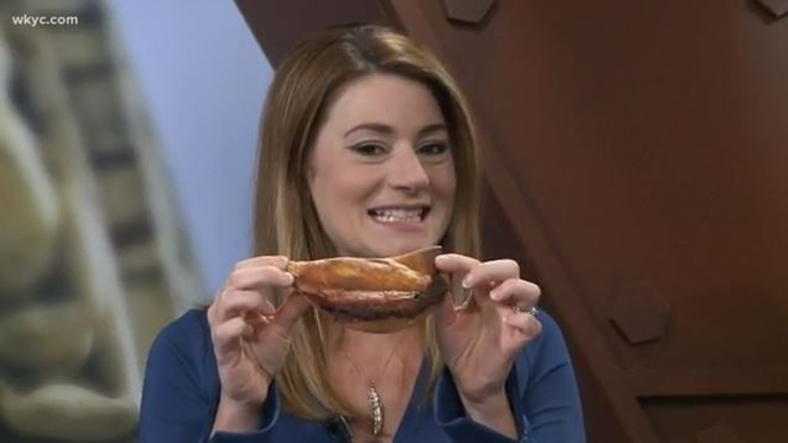 Maureen Kyle eats Taco Bell for the first time: Watch | wkyc.com