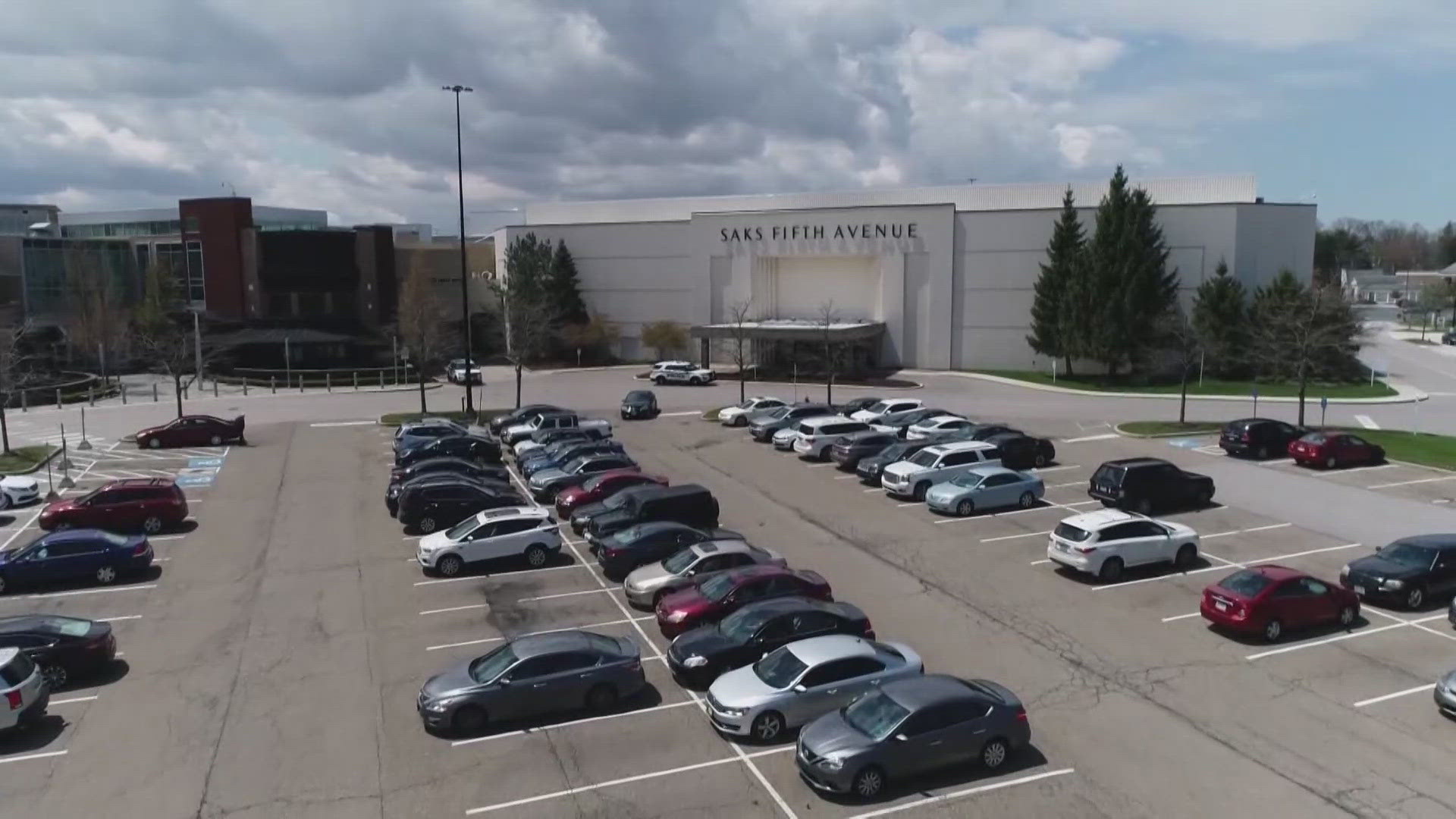 Saks Fifth Avenue to close Beachwood Place store | wkyc.com