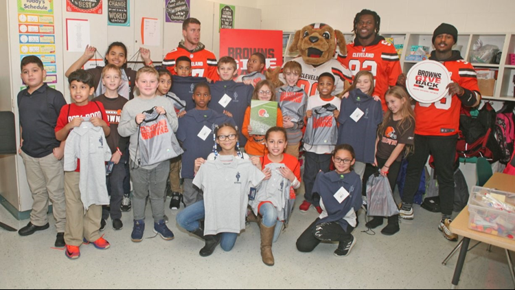 Cleveland Browns join Lorain City Schools to launch 'Titan Pride Uniform Program' | wkyc.com