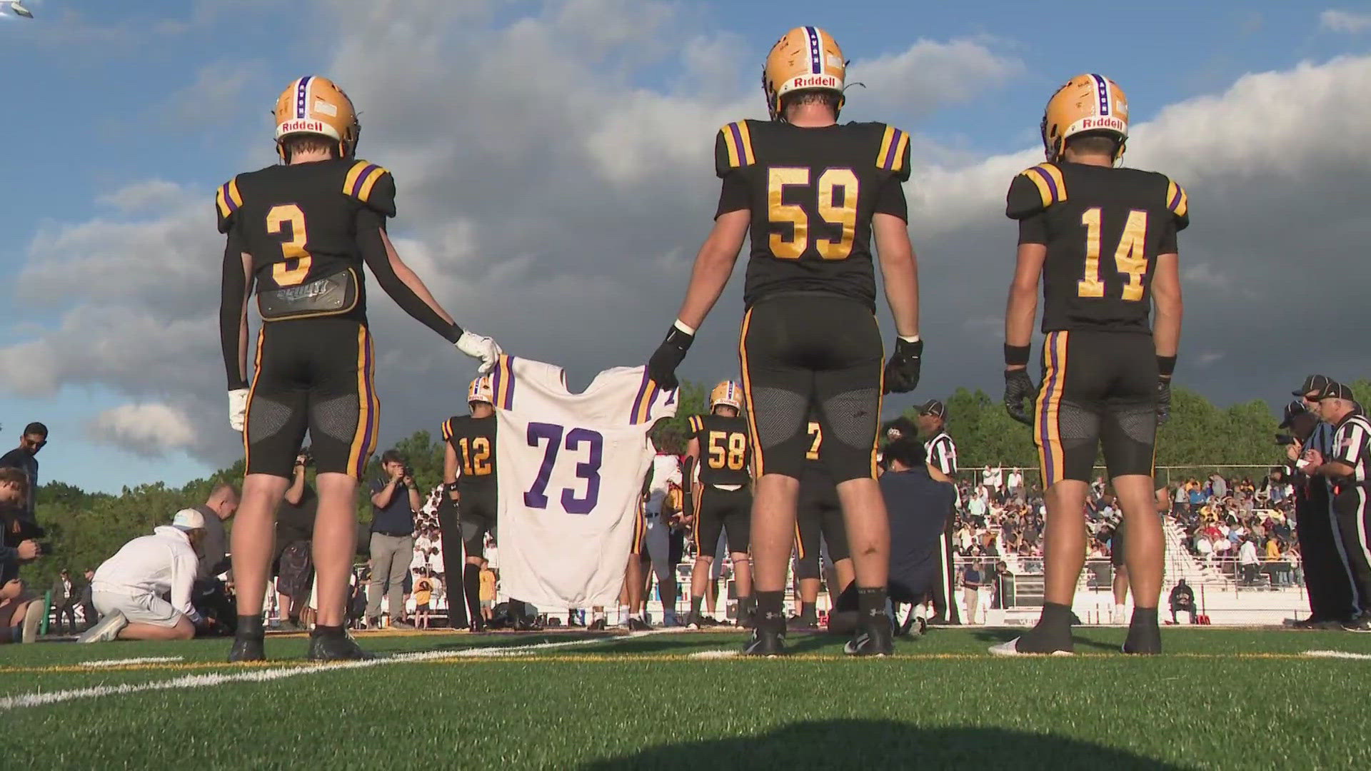 Avon honors the late Jeremiah Kelly, clobbers Saint Ignatius 40-14 in ...