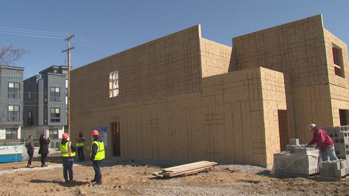 When is the 2025 Cleveland Auto Show at the IX Center and how much are tickets? | wkyc.com