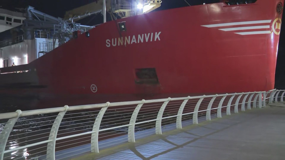 Ship blocks Cuyahoga River in Cleveland: Details developing | wkyc.com