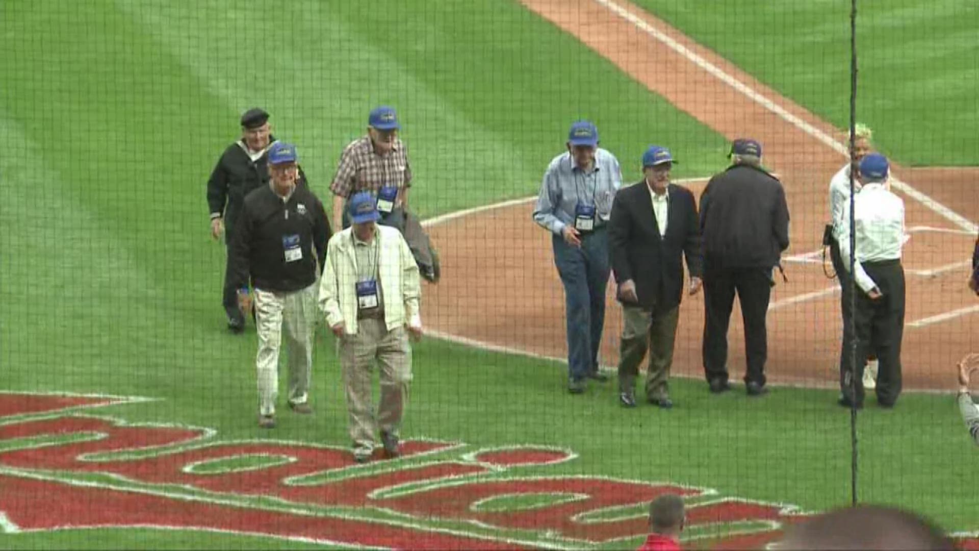 World War II veterans throw out first pitch at Cleveland Indians game ...