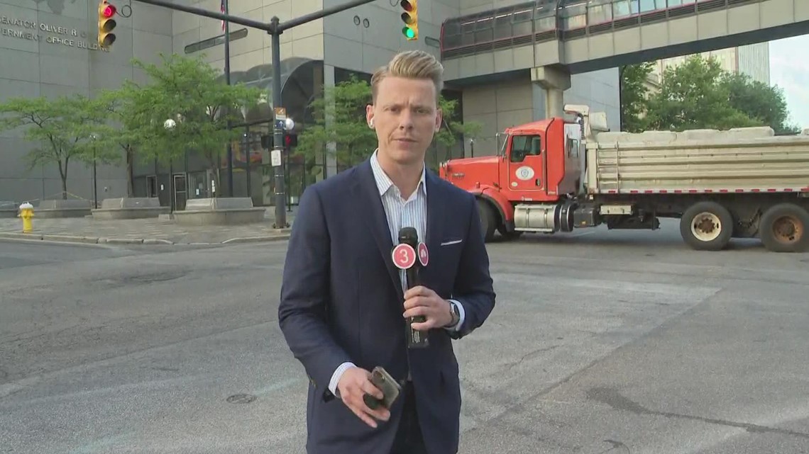 Iconic Firestone sign to be relocated, refurbished in Akron | wkyc.com