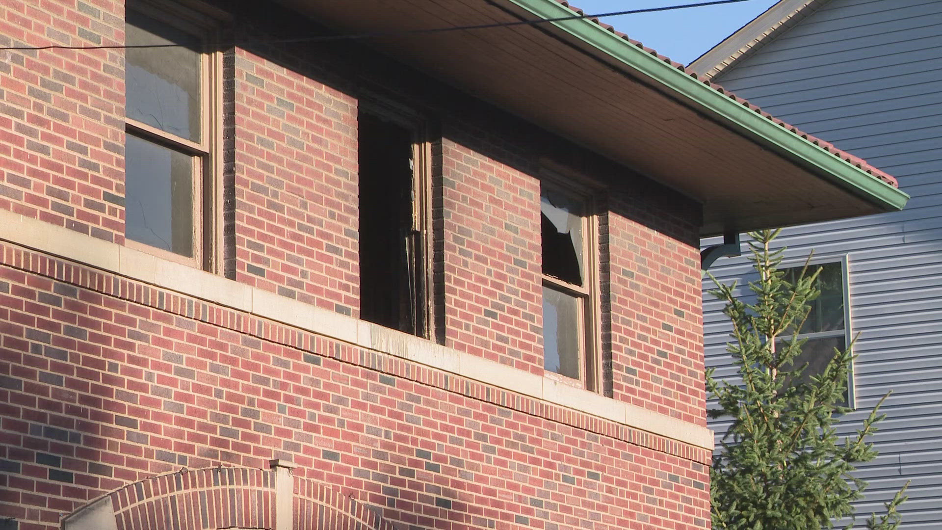 Lakewood firefighters extinguish fire at former station | wkyc.com