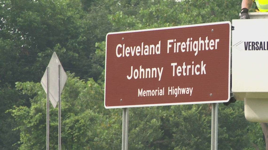 'This milestone is bittersweet': Johnny Tetrick Memorial Highway sign ...