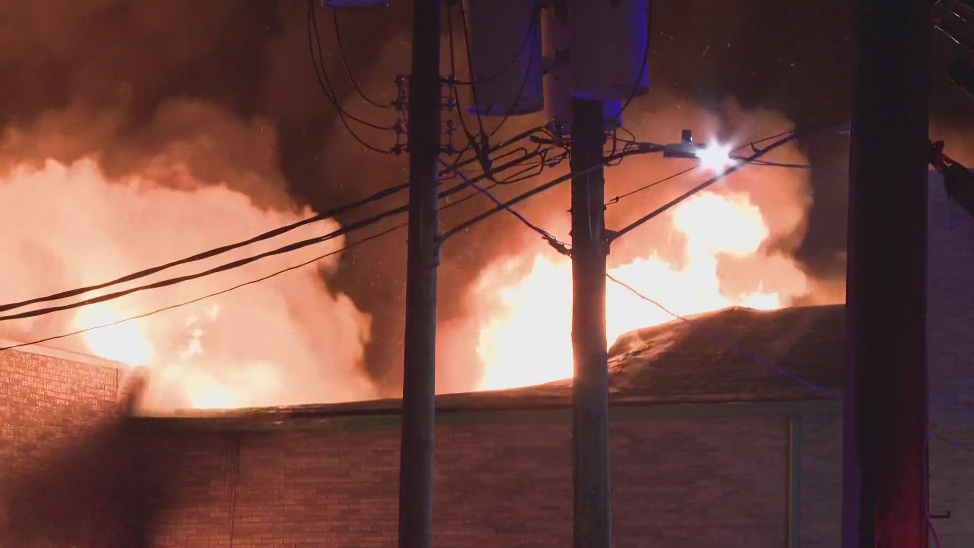 Fire rips through Cleveland building on Lake Court near East 55th ...