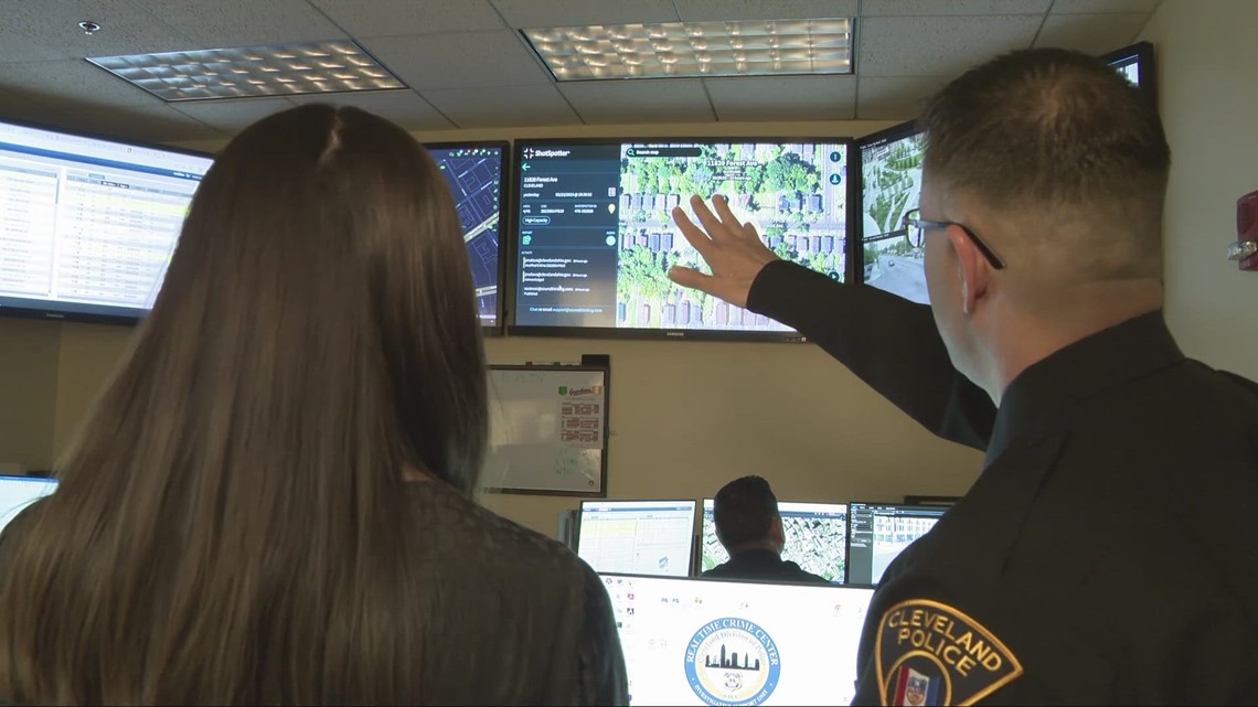 Cleveland police use technology at Real Time Crime Center | wkyc.com