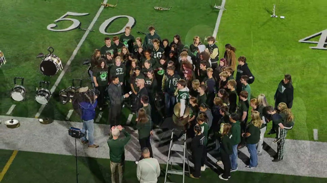 Friday Football Fever: Meet the members of the Cloverleaf High School ...