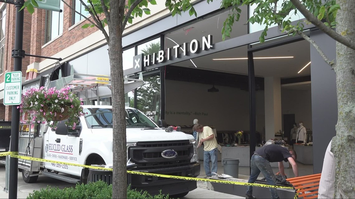 Suspects crash car into Van Aken store as part of robbery | wkyc.com