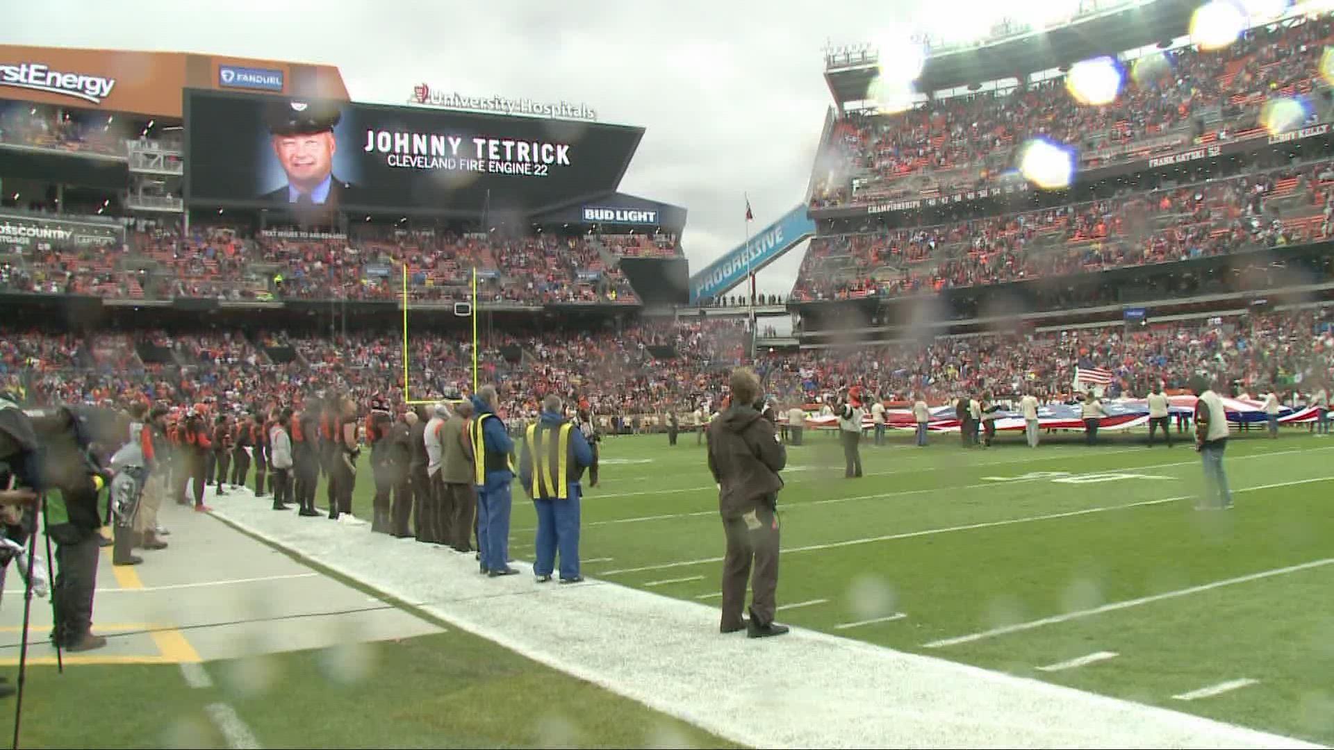 Moment of silence held for Cleveland Firefighter Johnny Tetrick before ...