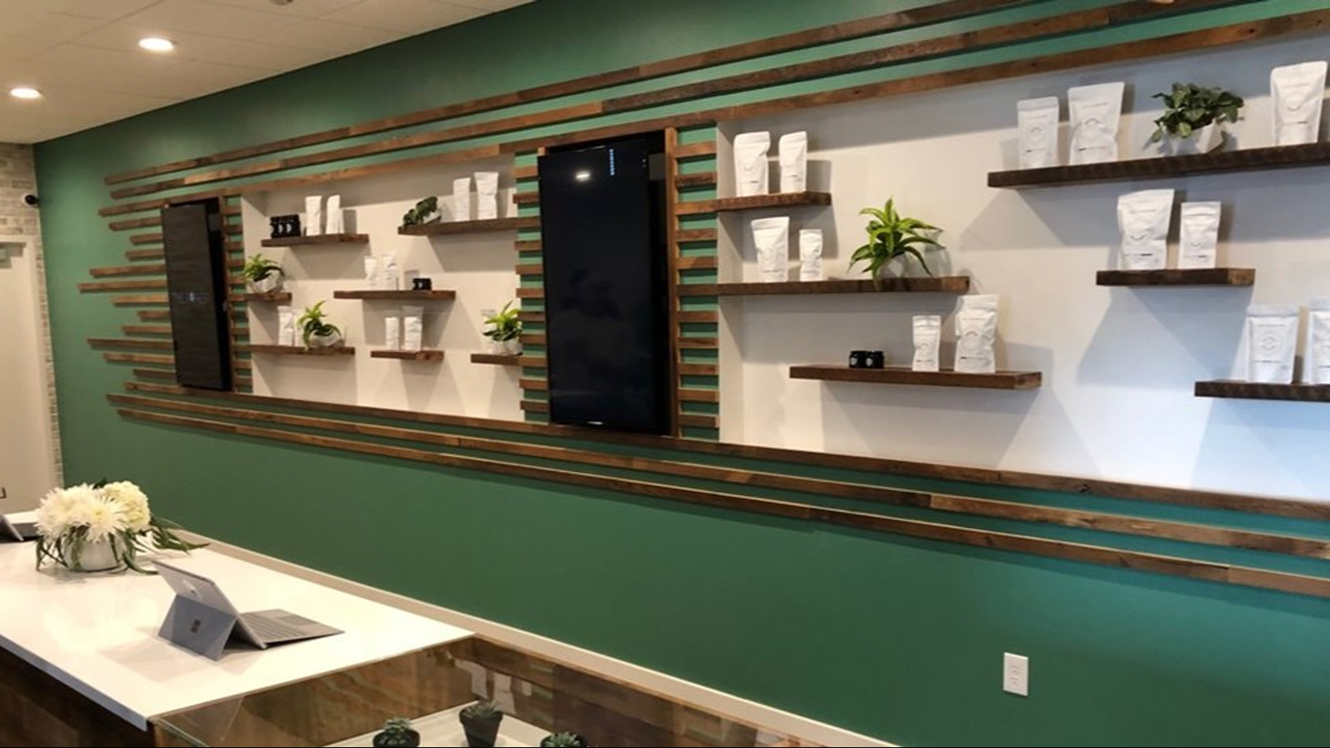 Ohio’s first medical marijuana dispensaries open in Canton, Sandusky ...