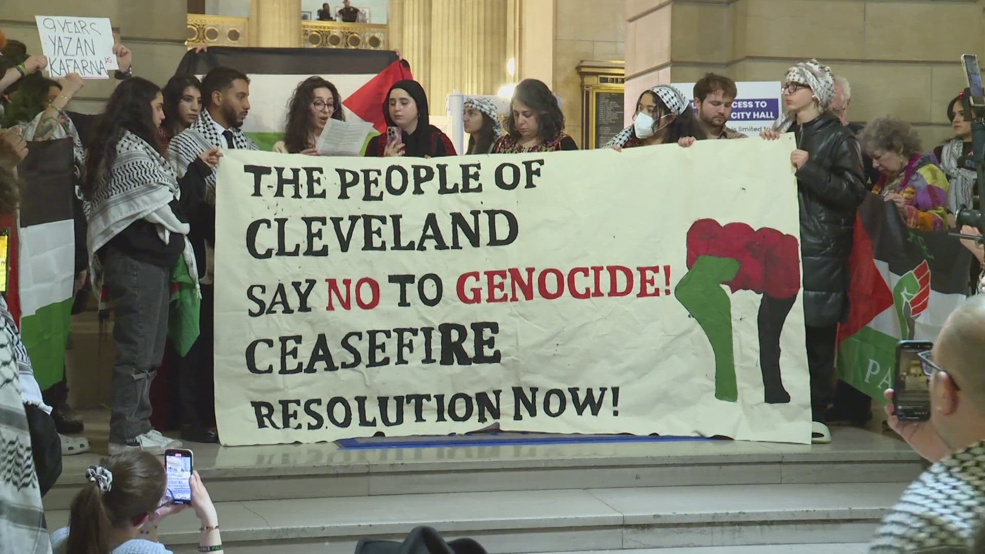 Pro-Palestinian demonstrators vote on own ceasefire resolution | wkyc.com