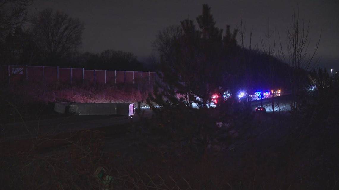 Portion of I-77 South remains closed after crash in Independence | wkyc.com