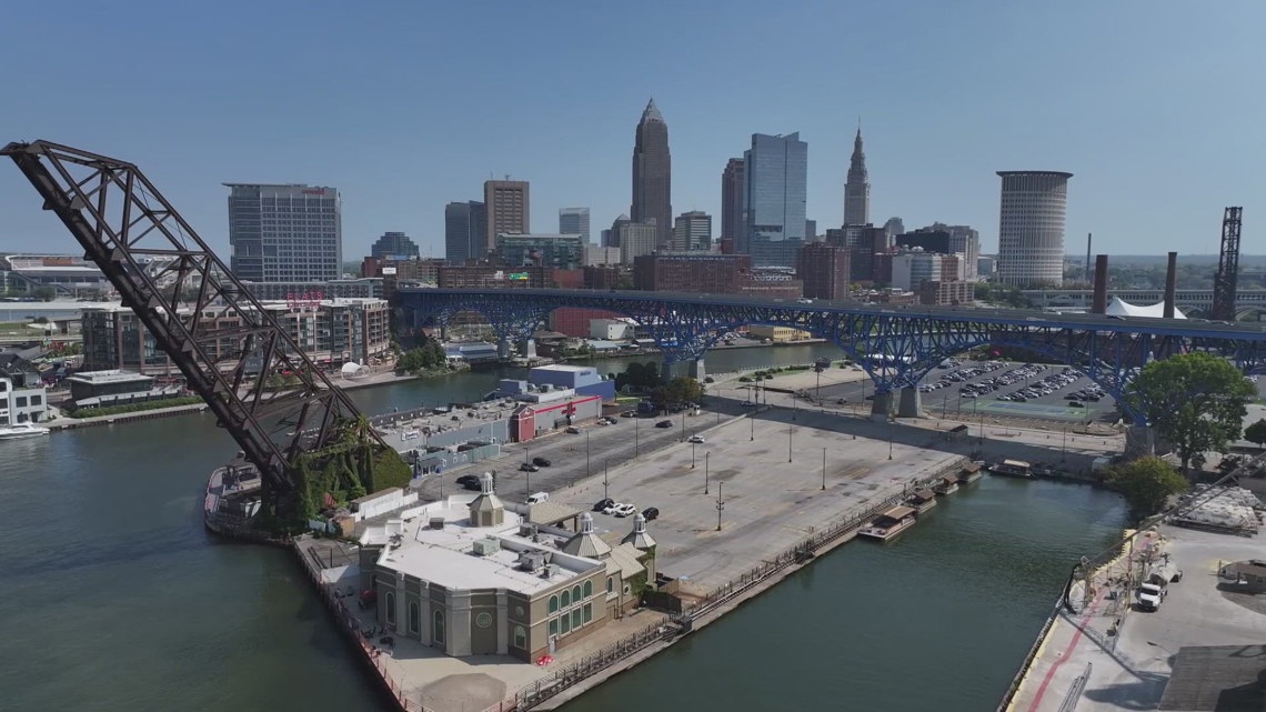 Cleveland's economy showing momentum, but open jobs climb, new report ...
