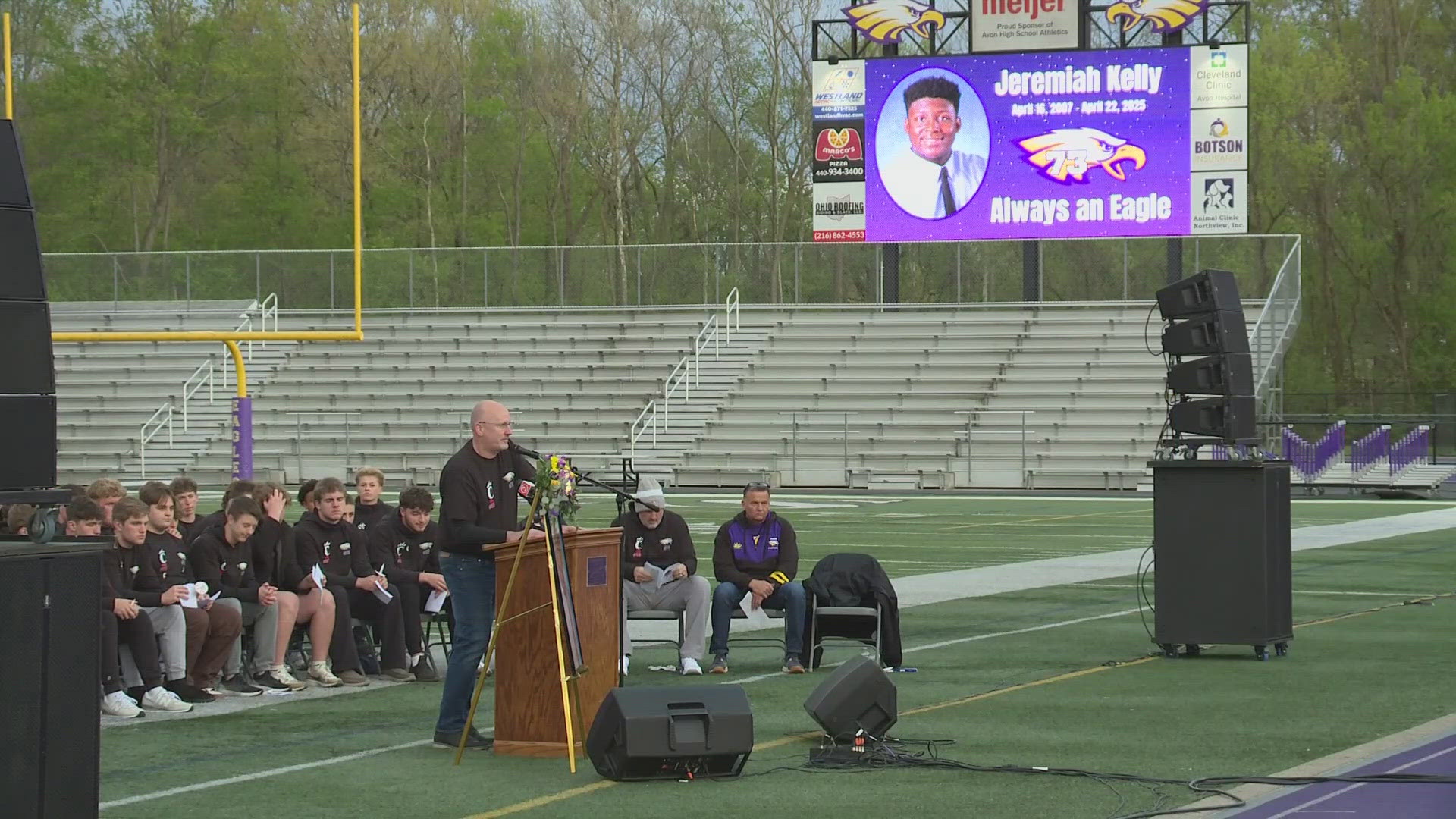 Remembering Jeremiah Kelly: Avon alum, Cincinnati football player's vigil held | wkyc.com