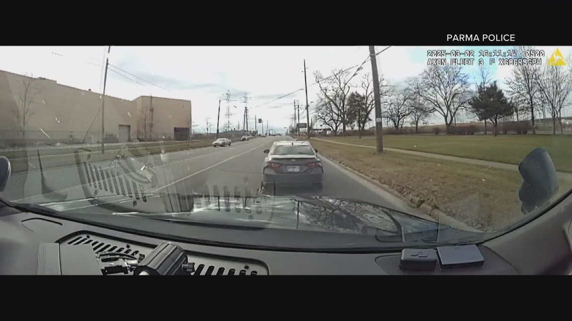Parma police use Grappler bumper tool to stop suspect vehicle during ...