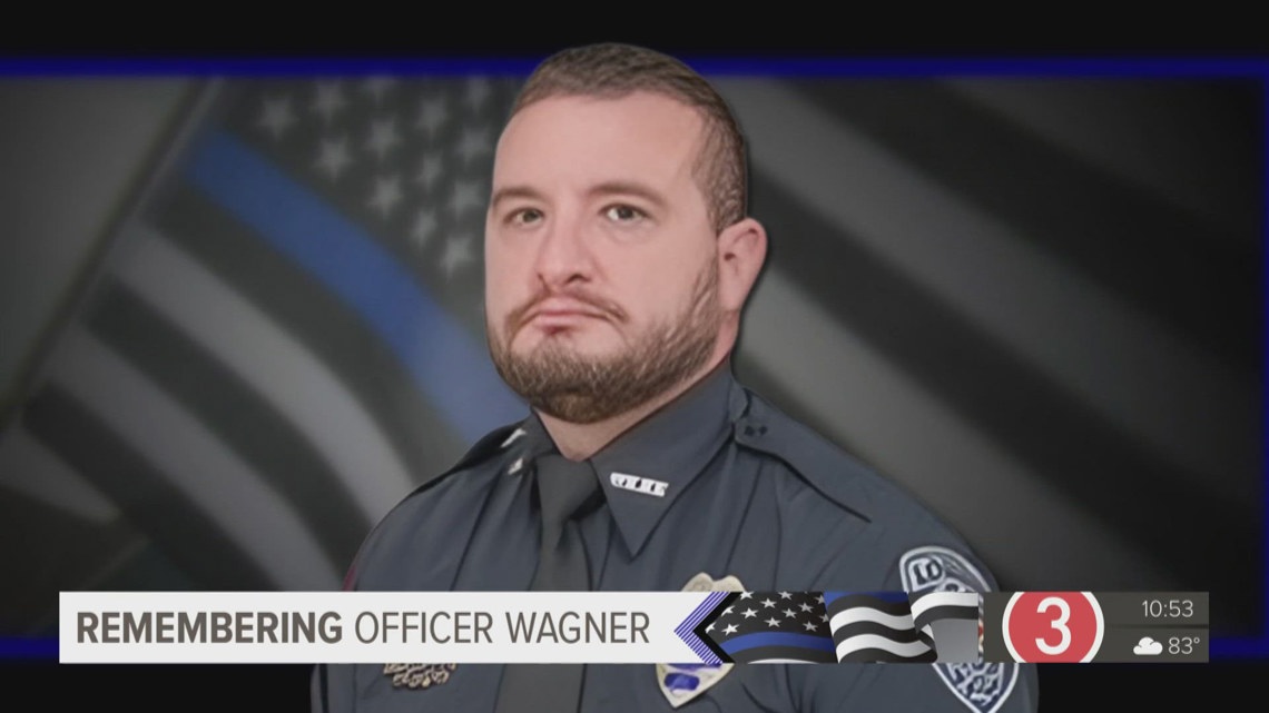 TEAM COVERAGE: Moments before memorial service for fallen Lorain police ...