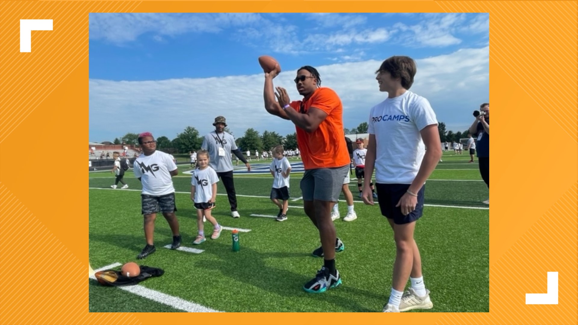 Myles Garrett hosts youth football camp at Gilmour Academy | wkyc.com