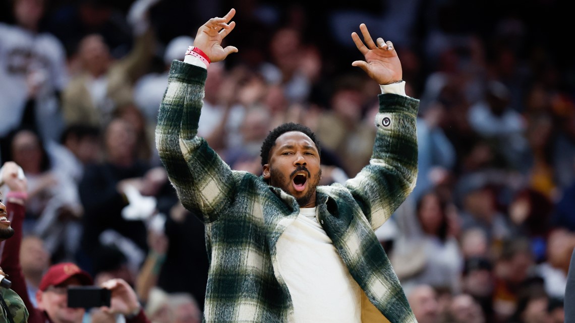 WATCH: Myles Garrett fires up crowd during Cavs playoff game | wkyc.com