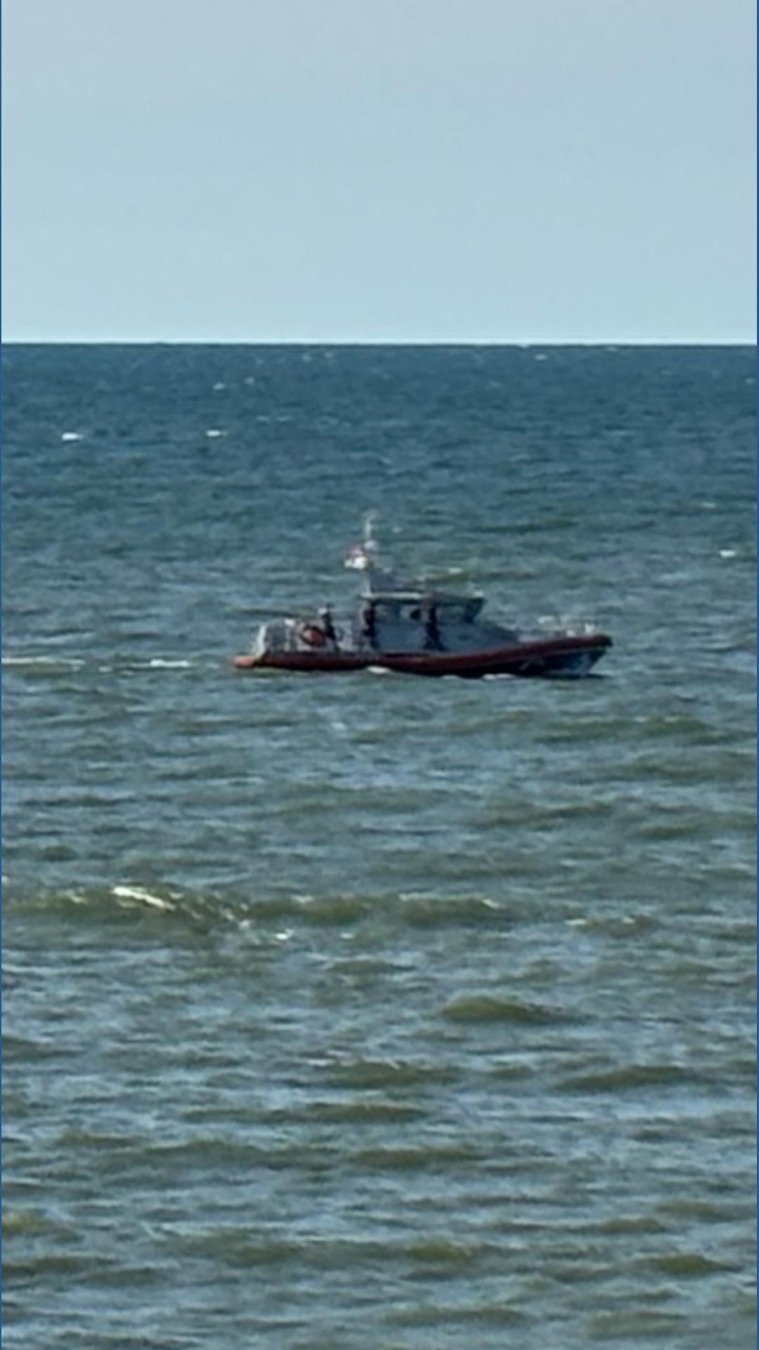 2 rescued after barge capsizes near in Lake Erie near Rocky River Park ...
