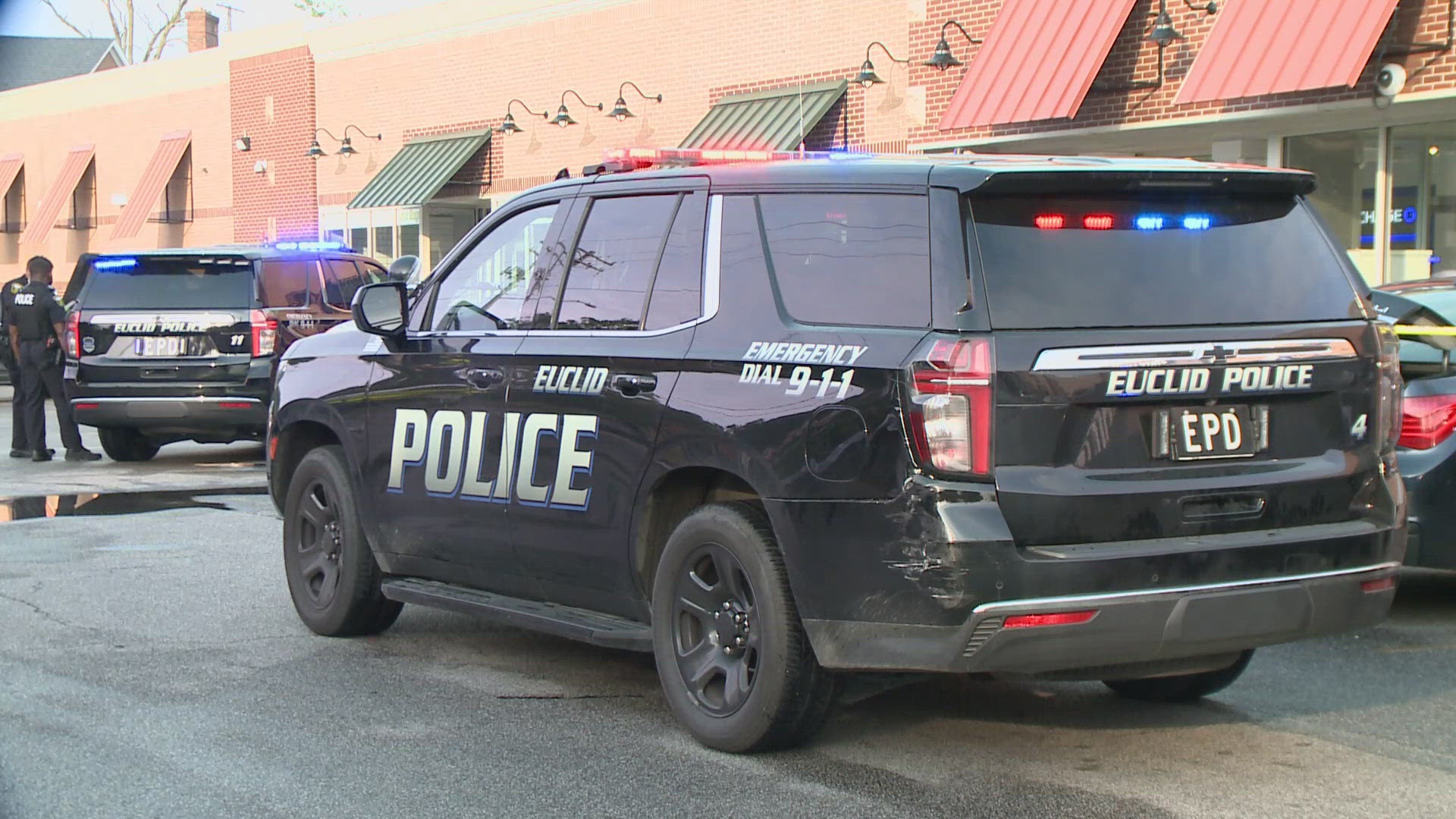 2 injured in Euclid smoke shop shooting | wkyc.com