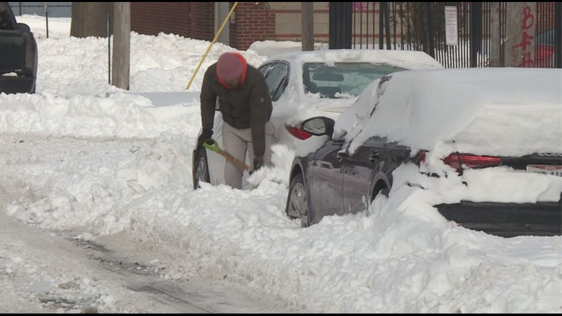 Many still digging out a day after snow storm sweeps through Northeast ...