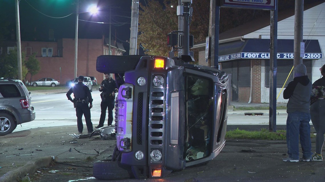 2 hurt in overnight Cleveland crash | wkyc.com