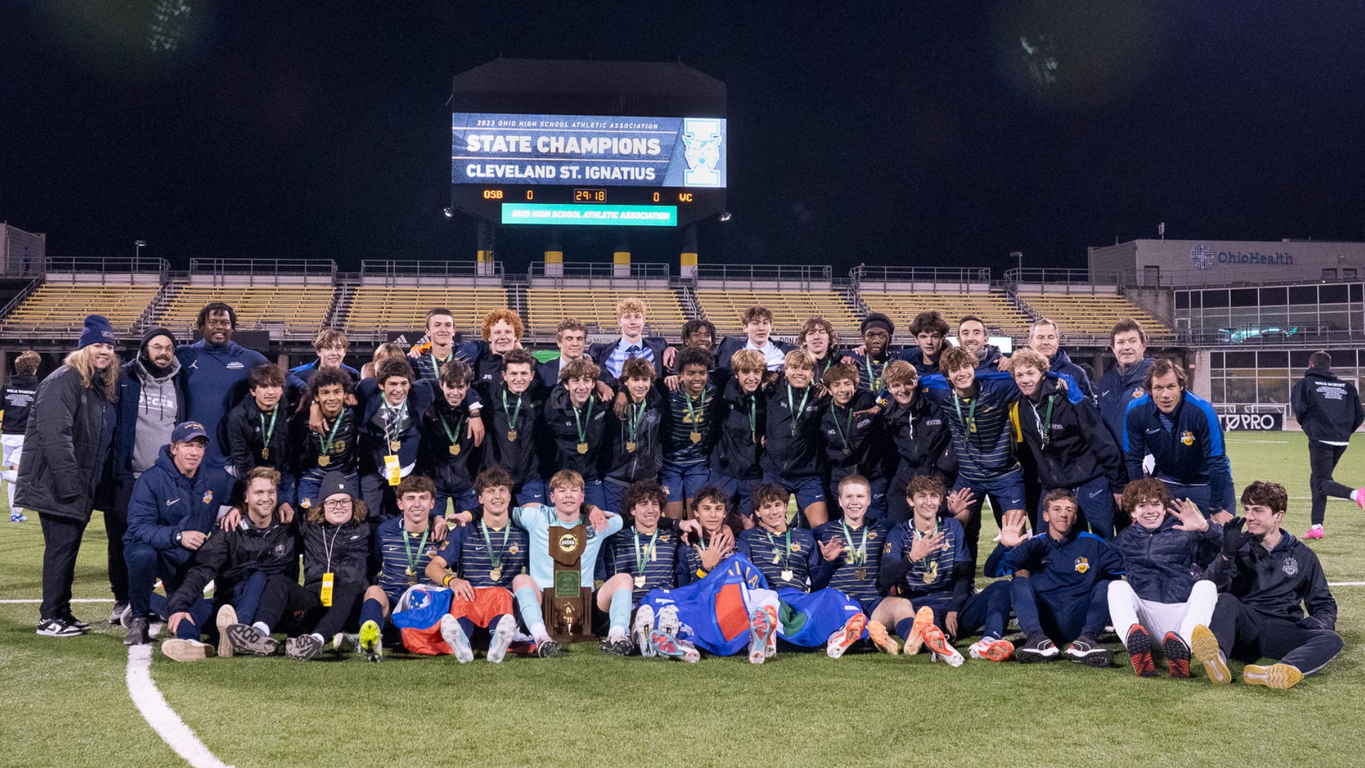 Saint Ignatius defeats Moeller in Division I state championship | wkyc.com