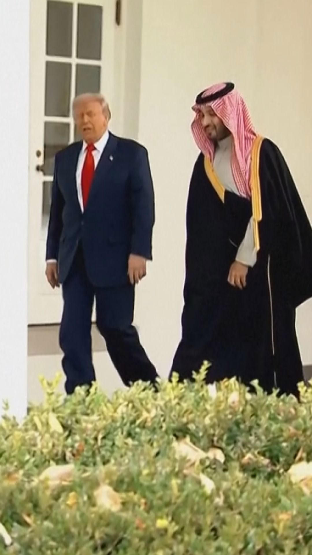 Trump welcomes Saudi crown prince with tour of his White House ...