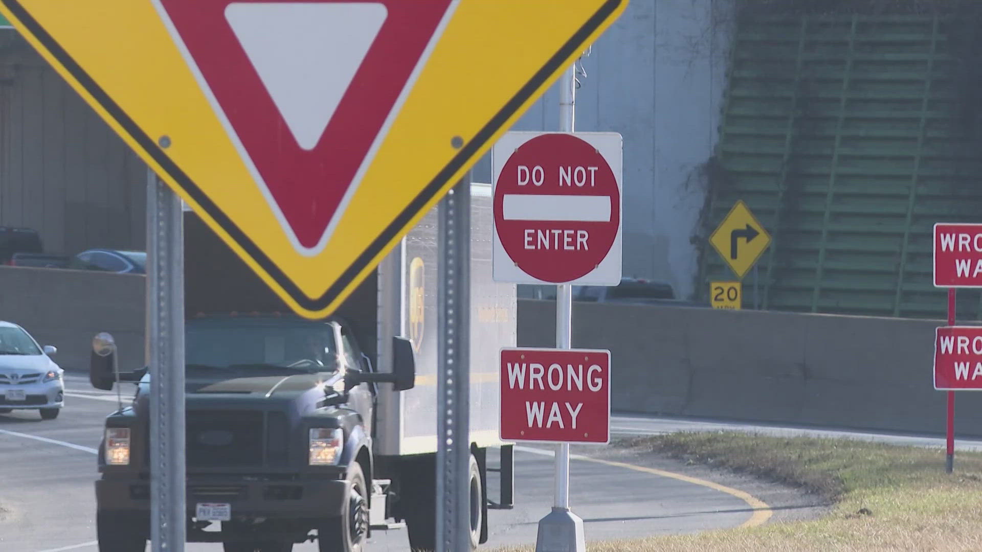 ODOT reports success with wrong-way detection system on I-71, I-90 ...