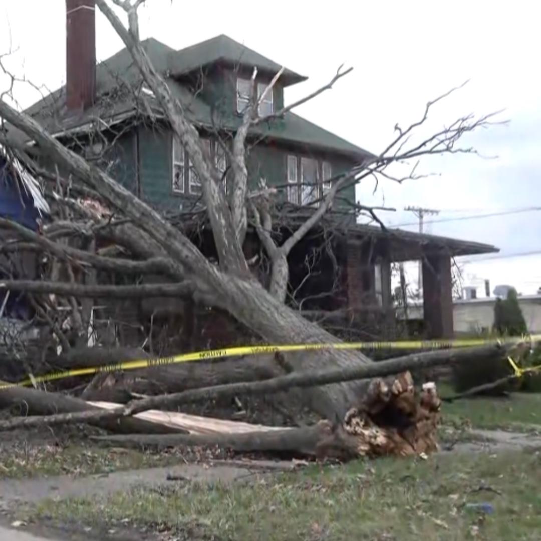 High winds strike Northeast Ohio with strong gusts upwards of 60 mph: A ...
