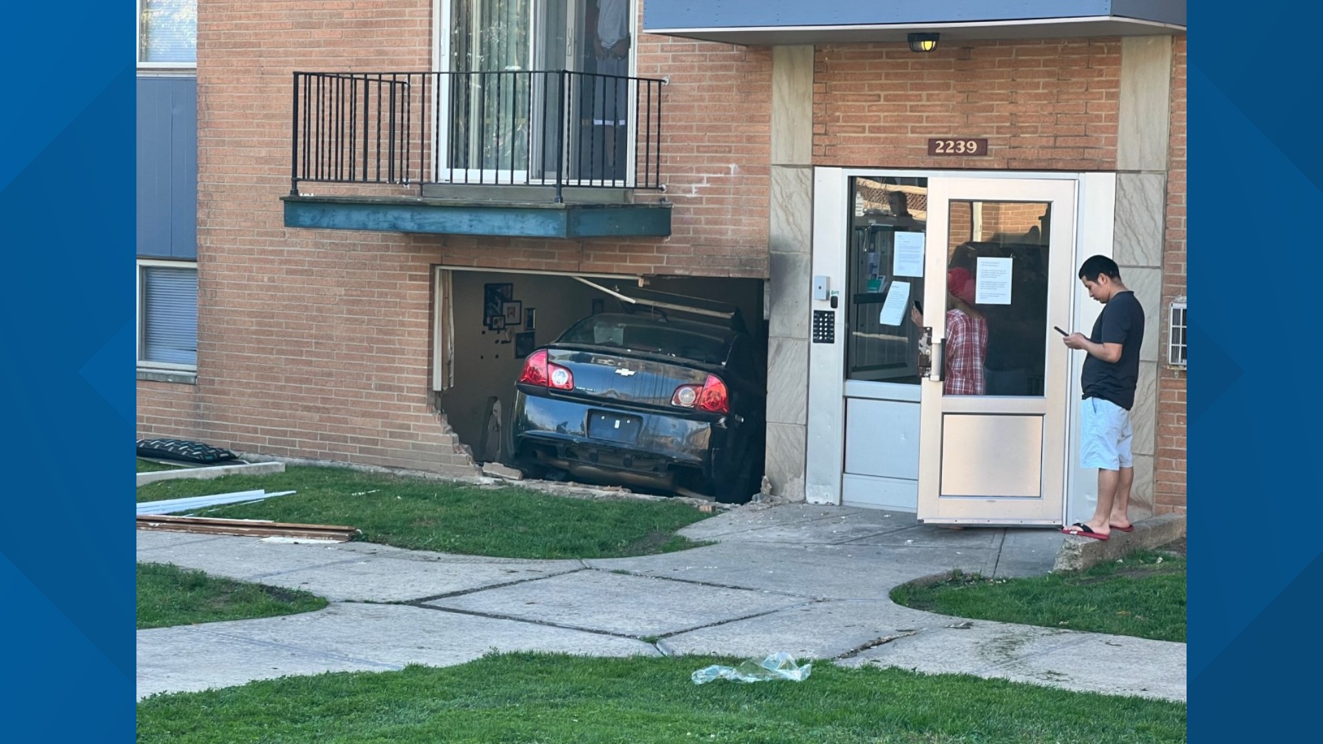 Cleveland Fire: Victims rescued after car crashes into apartments ...
